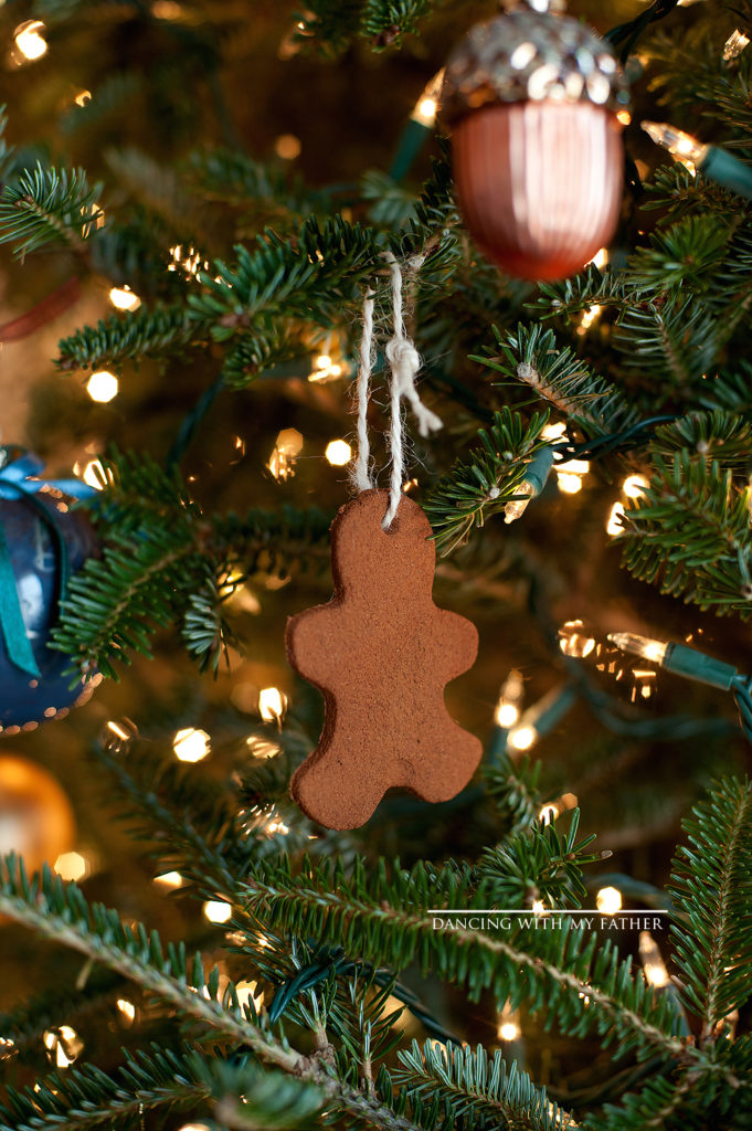 cinnamon ornaments {handmade Christmas gifts} - Dancing With My Father